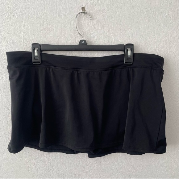 Jaclyn Smith | Swim | Jaclyn Smith Black Swimsuit Skirt Bottom Size 4 ...